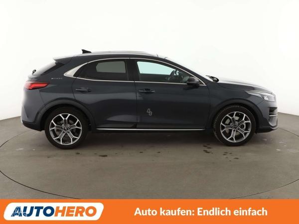Grey Kia XCeed 2019 in Kaunas, with an engine capacity of 1.60 L and mileage of 64 thousand km for 24357 €, photo 7 on AUTOMOTO.COM.LV