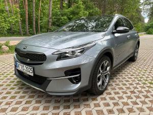 Grey Kia XCeed 2020 in Vilnius, with an engine capacity of 1.60 L and mileage of 234 thousand km for 12899 €, photo 4 on AUTOMOTO.COM.LV