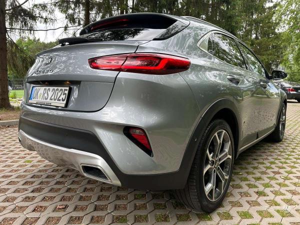 Grey Kia XCeed 2020 in Vilnius, with an engine capacity of 1.60 L and mileage of 234 thousand km for 12899 €, photo 8 on AUTOMOTO.COM.LV