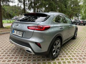 Grey Kia XCeed 2020 in Vilnius, with an engine capacity of 1.60 L and mileage of 234 thousand km for 12899 €, photo 10 on AUTOMOTO.COM.LV