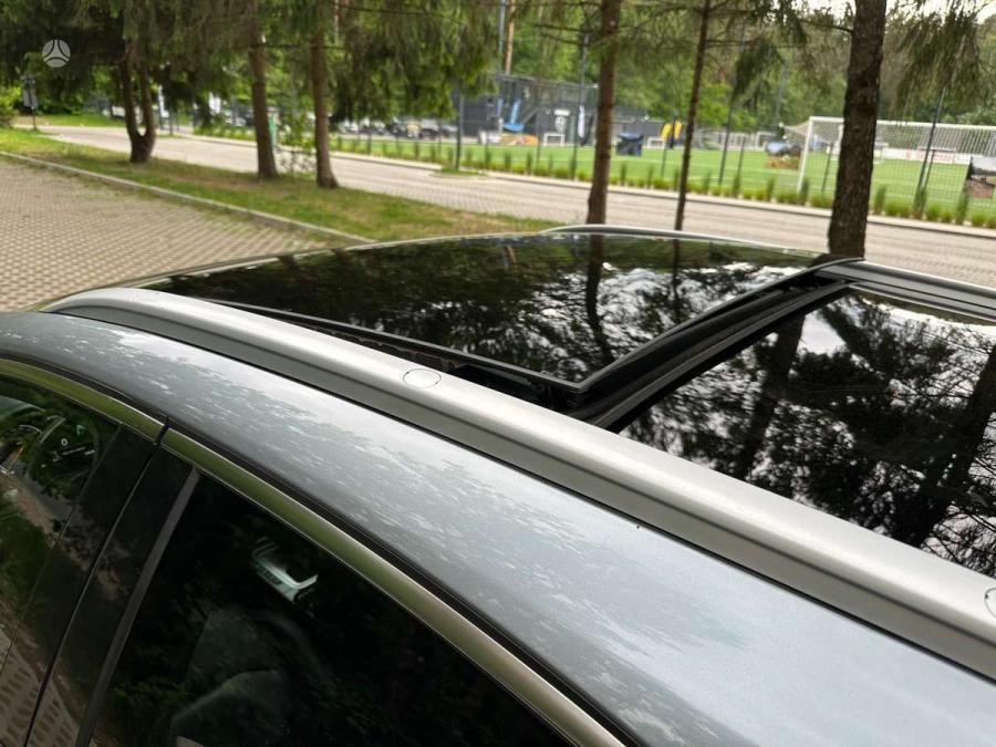 Grey Kia XCeed 2020 in Vilnius, with an engine capacity of 1.60 L and mileage of 234 thousand km for 12899 €, photo 18 on AUTOMOTO.COM.LV