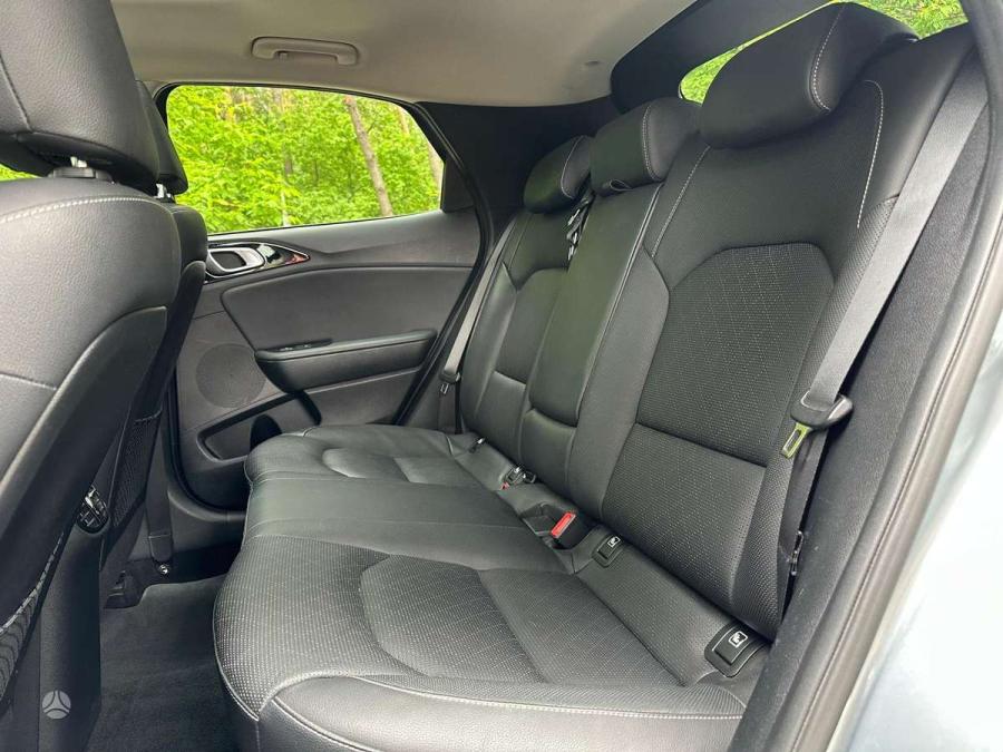 Grey Kia XCeed 2020 in Vilnius, with an engine capacity of 1.60 L and mileage of 234 thousand km for 12899 €, photo 22 on AUTOMOTO.COM.LV