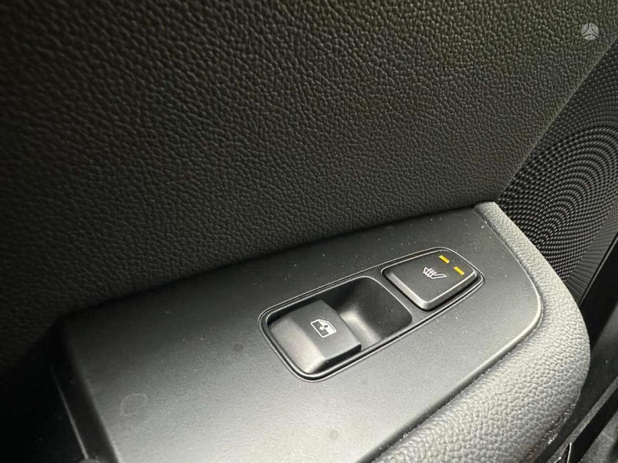 Grey Kia XCeed 2020 in Vilnius, with an engine capacity of 1.60 L and mileage of 234 thousand km for 12899 €, photo 23 on AUTOMOTO.COM.LV