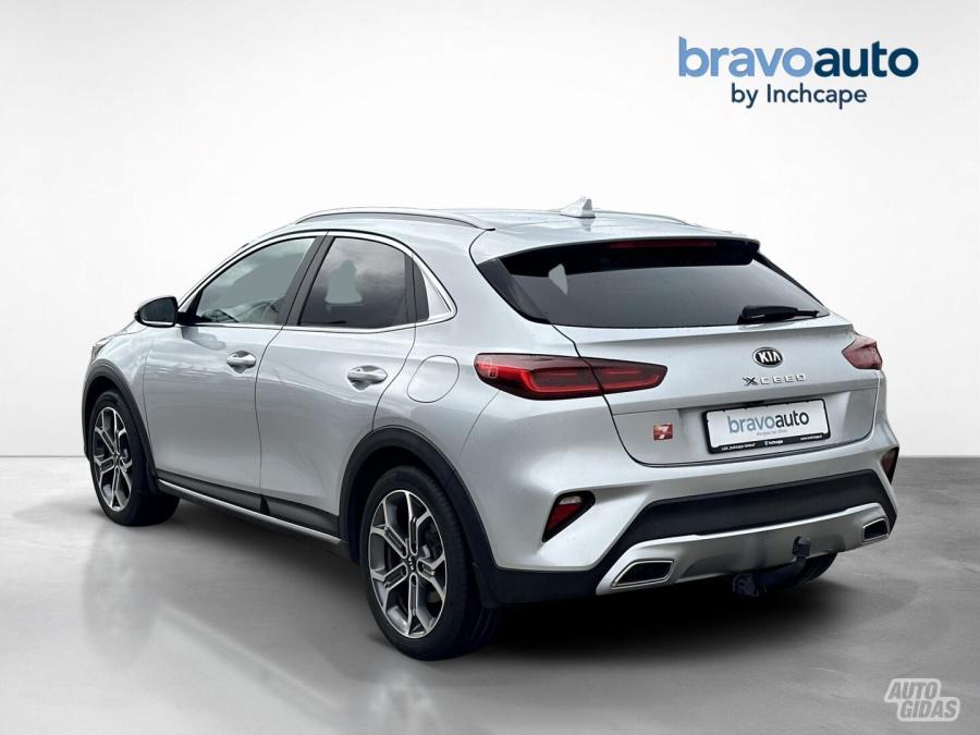 Grey Kia XCeed 2020 in Klaipeda, with an engine capacity of 1.40 L and mileage of 49 thousand km for 18991 €, photo 4 on AUTOMOTO.COM.LV
