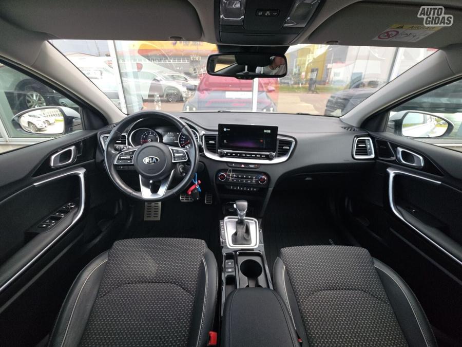 Grey Kia XCeed 2020 in Klaipeda, with an engine capacity of 1.40 L and mileage of 49 thousand km for 18991 €, photo 11 on AUTOMOTO.COM.LV