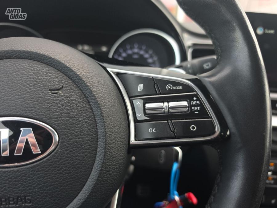 Grey Kia XCeed 2020 in Klaipeda, with an engine capacity of 1.40 L and mileage of 49 thousand km for 18991 €, photo 18 on AUTOMOTO.COM.LV