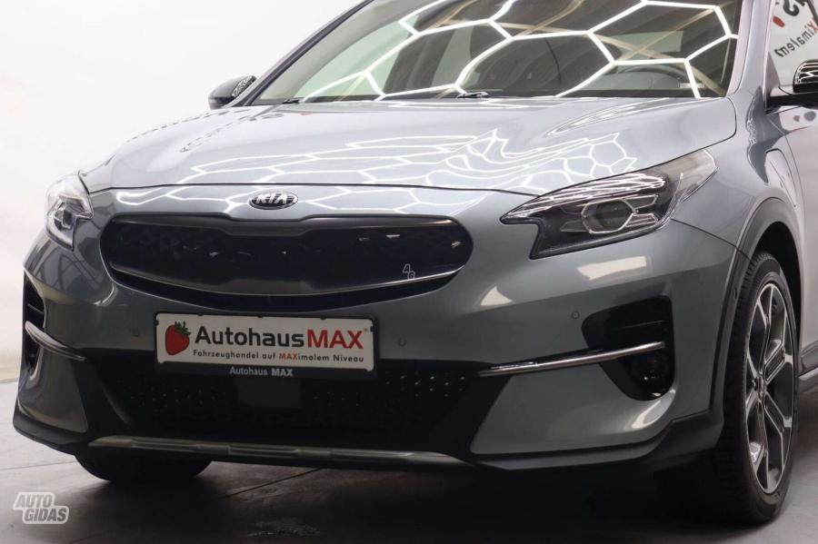 Grey Kia XCeed 2021 in Kaunas, with an engine capacity of 1.60 L and mileage of 29 thousand km for 25480 €, photo 7 on AUTOMOTO.COM.LV