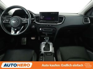 Grey Kia XCeed 2021 in Kaunas, with an engine capacity of 1.60 L and mileage of 33 thousand km for 23183 €, photo 12 on AUTOMOTO.COM.LV