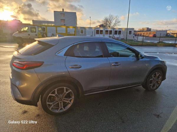 Pelēks Kia XCeed 2021 Klaipėda, ar dzinēja tilpumu 1.35 L un nobraukumu 45 tūkst. km par 18000 €, foto 3 vietnē AUTOMOTO.COM.LV