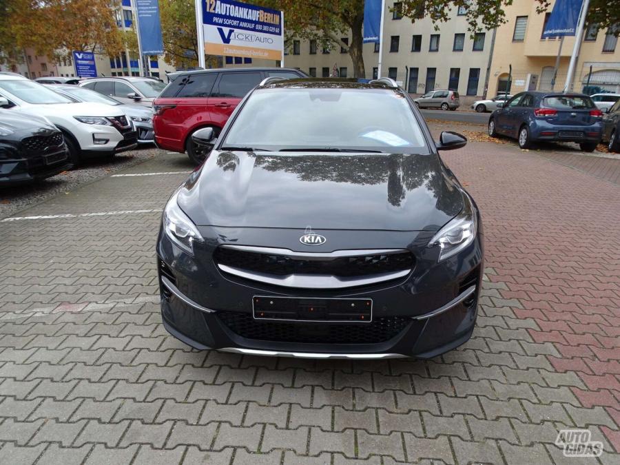 Pelēks Kia XCeed 2021 Kauņa, ar dzinēja tilpumu 1.60 L un nobraukumu 33 tūkst. km par 24735 €, foto 2 vietnē AUTOMOTO.COM.LV