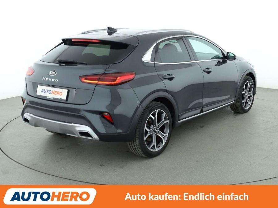 Grey Kia XCeed 2021 in Kaunas, with an engine capacity of 1.60 L and mileage of 33 thousand km for 23183 €, photo 6 on AUTOMOTO.COM.LV