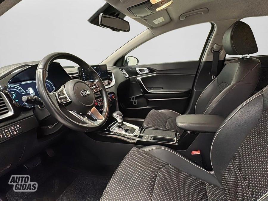 Grey Kia XCeed 2021 in Kaunas, with an engine capacity of 0.00 L and mileage of 37 thousand km for 26505 €, photo 26 on AUTOMOTO.COM.LV