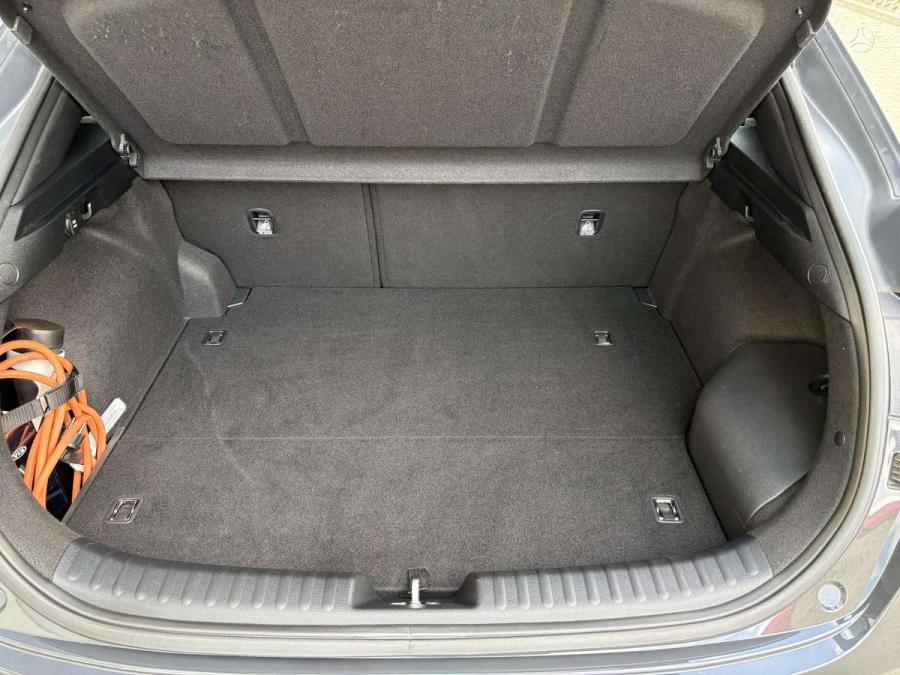 Grey Kia XCeed 2021 in Vilnius, with an engine capacity of 1.58 L and mileage of 109 thousand km for 16999 €, photo 21 on AUTOMOTO.COM.LV