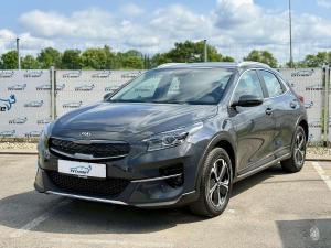 Grey Kia XCeed 2021 in Vilnius, with an engine capacity of 1.58 L and mileage of 109 thousand km for 16999 €, photo  on AUTOMOTO.COM.LV