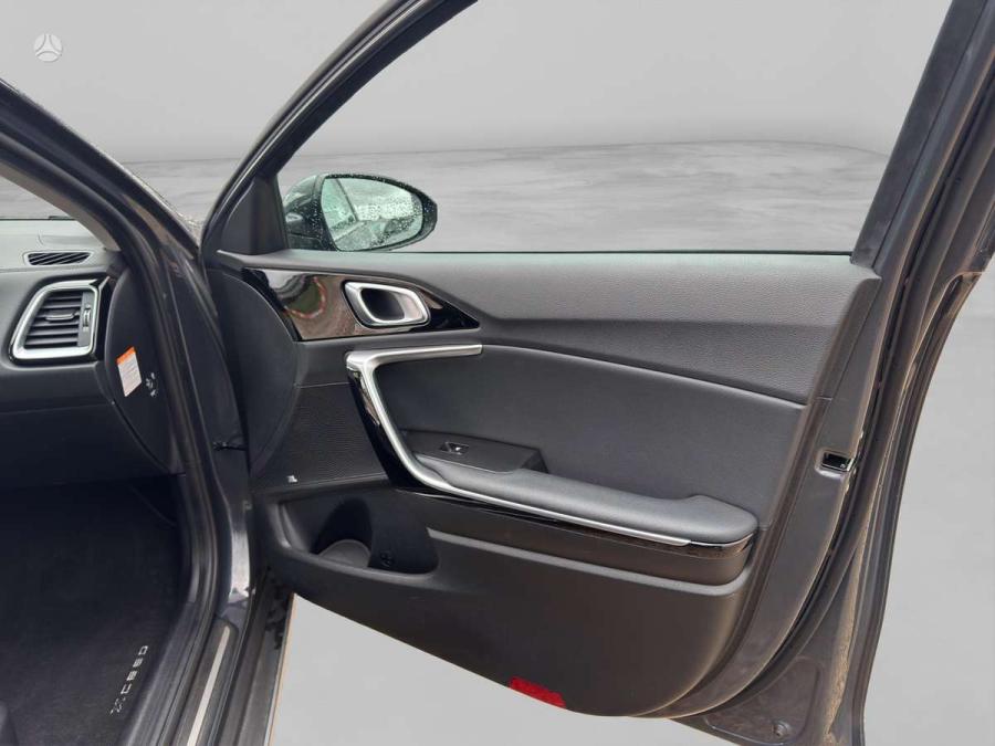 Серый Киа XCeed 2021 в Каунас, объемом двигателя 1.60 л и пробегом 117 тыс. км за 14990 €, фото 15 на AUTOMOTO.COM.LV