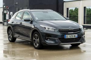 Grey Kia XCeed 2021 in Vilnius, with an engine capacity of 1.58 L and mileage of 46 thousand km for 17700 €, photo  on AUTOMOTO.COM.LV