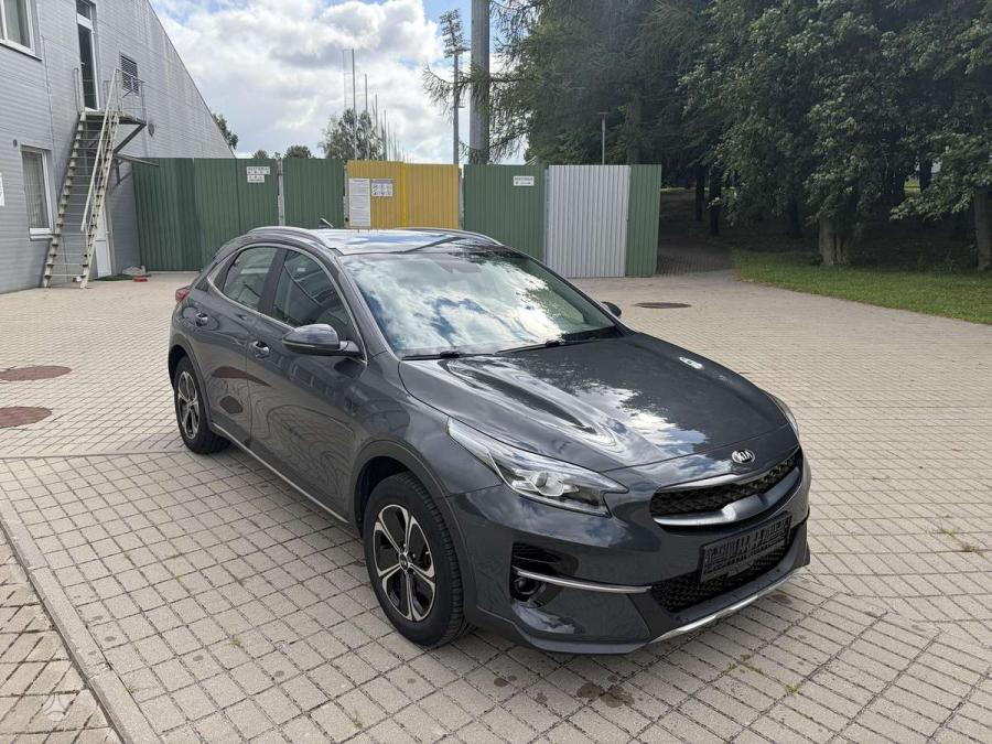 Pelēks Kia XCeed 2021 Marijampole, ar dzinēja tilpumu 1.58 L un nobraukumu 110 tūkst. km par 16900 €, foto 9 vietnē AUTOMOTO.COM.LV