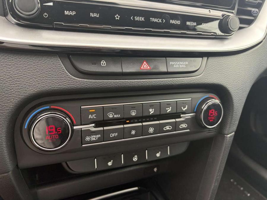 Pelēks Kia XCeed 2021 Marijampole, ar dzinēja tilpumu 1.58 L un nobraukumu 110 tūkst. km par 16900 €, foto 25 vietnē AUTOMOTO.COM.LV