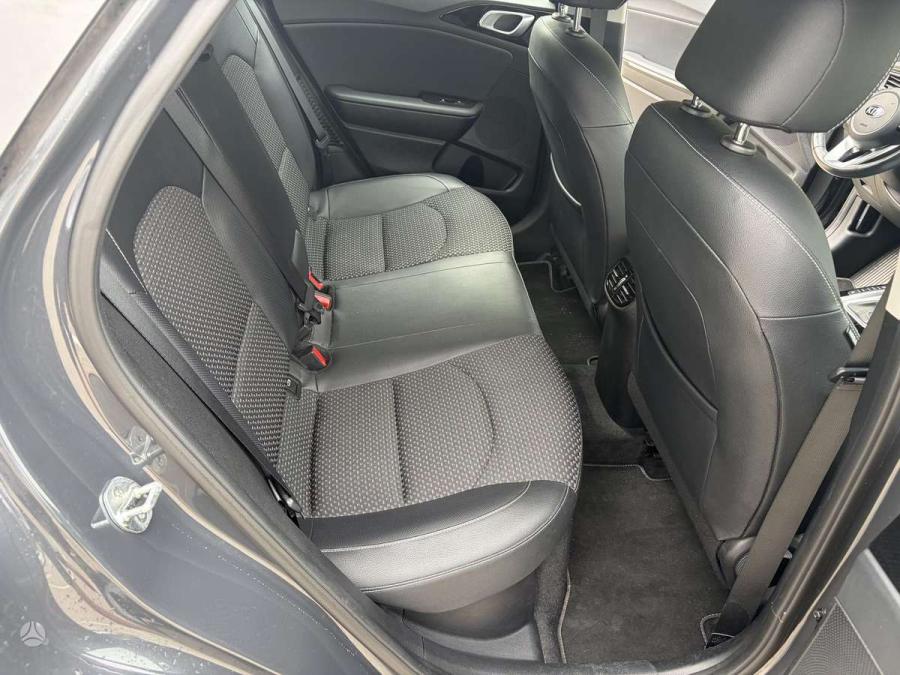 Pelēks Kia XCeed 2021 Marijampole, ar dzinēja tilpumu 1.58 L un nobraukumu 110 tūkst. km par 16900 €, foto 34 vietnē AUTOMOTO.COM.LV