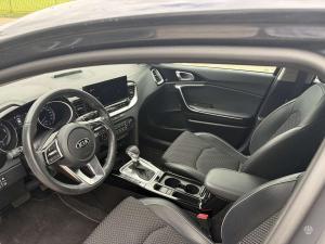 Grey Kia XCeed 2021 in Marijampole, with an engine capacity of 1.58 L and mileage of 110 thousand km for 16900 €, photo 3 on AUTOMOTO.COM.LV