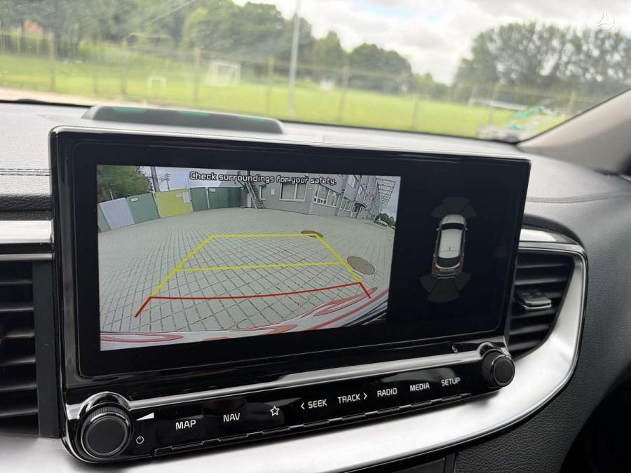 Grey Kia XCeed 2021 in Marijampole, with an engine capacity of 1.58 L and mileage of 110 thousand km for 16900 €, photo 23 on AUTOMOTO.COM.LV