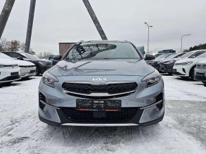 Grey Kia XCeed 2022 in Vilnius, with an engine capacity of 1.58 L and mileage of 82 thousand km for 19800 €, photo 2 on AUTOMOTO.COM.LV