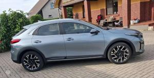 Pelēks Kia XCeed 2023 Marijampole, ar dzinēja tilpumu 1.48 L un nobraukumu 19 tūkst. km par 17700 €, foto 9 vietnē AUTOMOTO.COM.LV