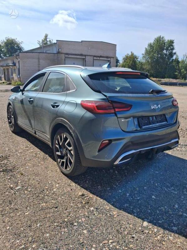 Grey Kia XCeed 2024 in Rokiskis, with an engine capacity of 1.50 L and mileage of 22 thousand km for 10850 €, photo 5 on AUTOMOTO.COM.LV