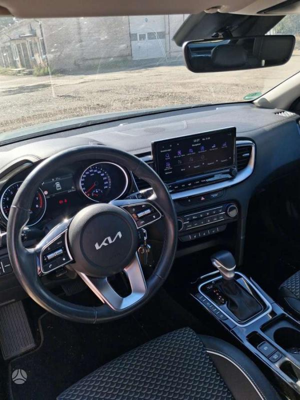 Grey Kia XCeed 2024 in Rokiskis, with an engine capacity of 1.50 L and mileage of 22 thousand km for 10850 €, photo 10 on AUTOMOTO.COM.LV