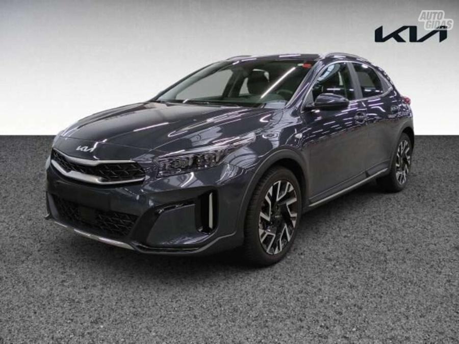 Pelēks Kia XCeed 2025 Kauņa, ar dzinēja tilpumu 1.50 L un nobraukumu 17 tūkst. km par 25836 €, foto 2 vietnē AUTOMOTO.COM.LV