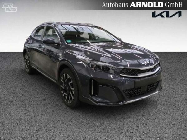Pelēks Kia XCeed 2025 Kauņa, ar dzinēja tilpumu 1.50 L un nobraukumu 17 tūkst. km par 25836 €, foto 4 vietnē AUTOMOTO.COM.LV