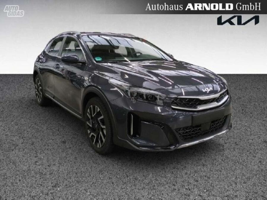 Pelēks Kia XCeed 2025 Kauņa, ar dzinēja tilpumu 1.50 L un nobraukumu 17 tūkst. km par 25836 €, foto 4 vietnē AUTOMOTO.COM.LV