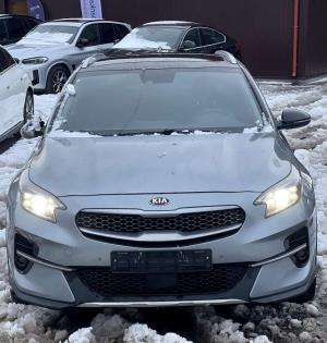 Grey Kia XCeed 2019 in Klaipeda, with an engine capacity of 1.60 L and mileage of 223 thousand km for 11111 €, photo 26 on AUTOMOTO.COM.LV