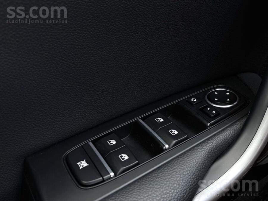 Grey Kia XCeed 2020 in Riga, with an engine capacity of 1.40 L and mileage of 175 thousand km for 13500 €, photo 14 on AUTOMOTO.COM.LV