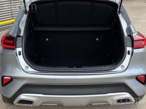 Grey Kia XCeed 2020 in Riga, with an engine capacity of 1.40 L and mileage of 175 thousand km for 13500 €, photo 24 on AUTOMOTO.COM.LV