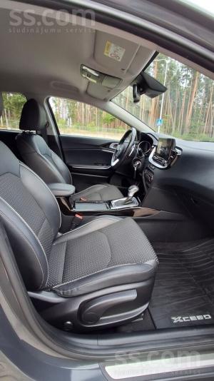 Grey Kia XCeed 2020 in Riga, with an engine capacity of 1.40 L and mileage of 71 thousand km for 14500 €, photo 10 on AUTOMOTO.COM.LV