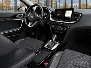 Grey Kia XCeed 2020 in Riga, with an engine capacity of 1.40 L and mileage of 175 thousand km for 13200 €, photo 8 on AUTOMOTO.COM.LV