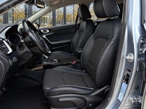Grey Kia XCeed 2020 in Riga, with an engine capacity of 1.40 L and mileage of 175 thousand km for 13200 €, photo 11 on AUTOMOTO.COM.LV