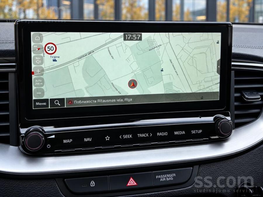 Grey Kia XCeed 2020 in Riga, with an engine capacity of 1.40 L and mileage of 175 thousand km for 13200 €, photo 17 on AUTOMOTO.COM.LV