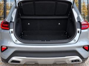 Grey Kia XCeed 2020 in Riga, with an engine capacity of 1.40 L and mileage of 175 thousand km for 13200 €, photo 22 on AUTOMOTO.COM.LV