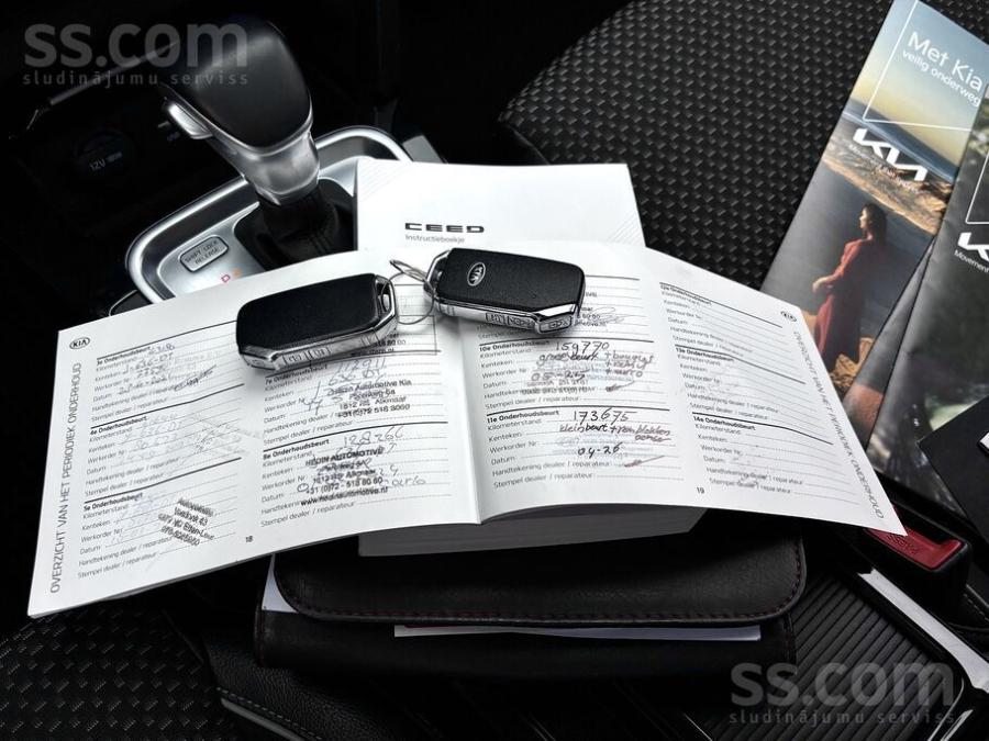 Grey Kia XCeed 2020 in Riga, with an engine capacity of 1.40 L and mileage of 175 thousand km for 13200 €, photo 27 on AUTOMOTO.COM.LV