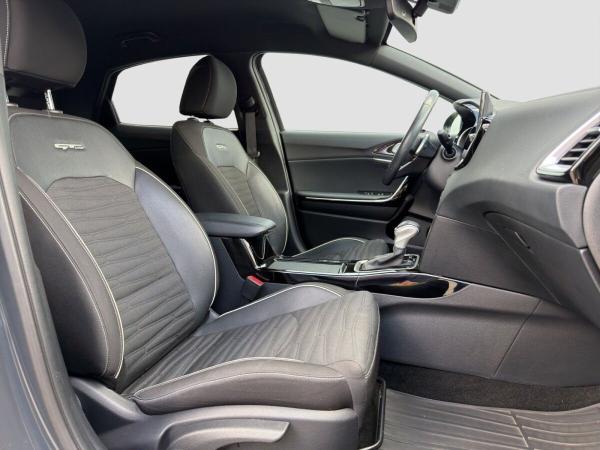Pelēks Kia XCeed 2023 Pērnava, ar dzinēja tilpumu 1.50 L un nobraukumu 0 tūkst. km par 21900 €, foto 5 vietnē AUTOMOTO.COM.LV