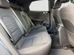 Pelēks Kia XCeed 2023 Pērnava, ar dzinēja tilpumu 1.50 L un nobraukumu 0 tūkst. km par 21900 €, foto 7 vietnē AUTOMOTO.COM.LV