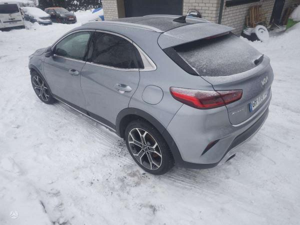 Pelēks Kia XCeed 2022 Telšiai, ar dzinēja tilpumu 1.60 L un nobraukumu 104 tūkst. km par 8300 €, foto 2 vietnē AUTOMOTO.COM.LV