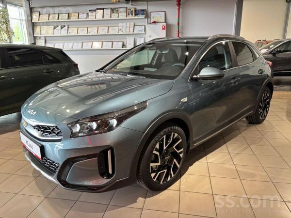 Kia XCeed 2025 Liepāja, ar dzinēja tilpumu 1.50 L un nobraukumu 5 tūkst. km par 25500 €, foto 1 vietnē AUTOMOTO.COM.LV