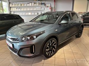 Kia XCeed 2025 Liepāja, ar dzinēja tilpumu 1.50 L un nobraukumu 5 tūkst. km par 25500 €, foto 1 vietnē AUTOMOTO.COM.LV