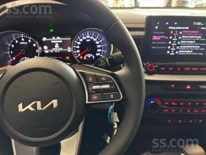 Kia XCeed 2025 Liepāja, ar dzinēja tilpumu 1.50 L un nobraukumu 5 tūkst. km par 25500 €, foto 16 vietnē AUTOMOTO.COM.LV