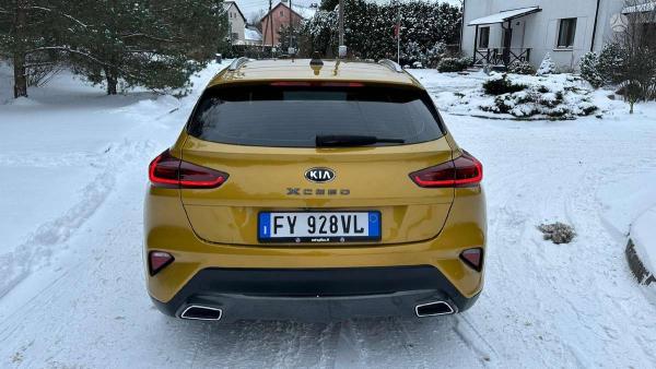 Orange Kia XCeed 2020 in Vilnius, with an engine capacity of 1.35 L and mileage of 186 thousand km for 12700 €, photo 6 on AUTOMOTO.COM.LV