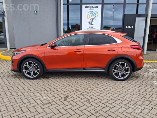 Oranžs Kia XCeed 2021 Liepāja, ar dzinēja tilpumu 1.50 L un nobraukumu 141 tūkst. km par 14200 €, foto 9 vietnē AUTOMOTO.COM.LV