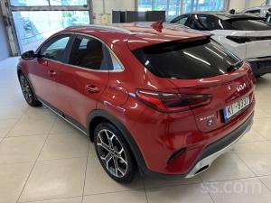 Красный Киа XCeed 2021 в Рига, объемом двигателя 1.50 л и пробегом 87 тыс. км за 15500 €, фото 4 на AUTOMOTO.COM.LV